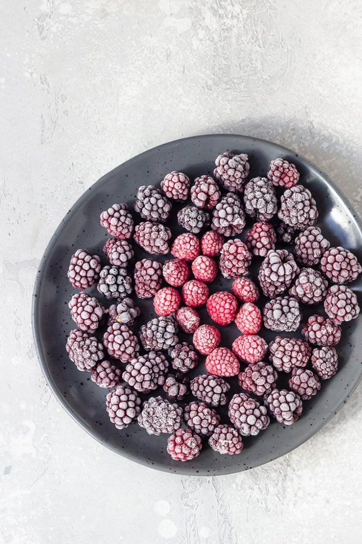 How to Freeze Blackberries (2 Easy Ways!) | Good Life Eats®