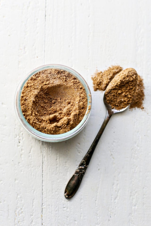 How to Make Homemade Gingerbread Spice Mix | Good Life Eats®