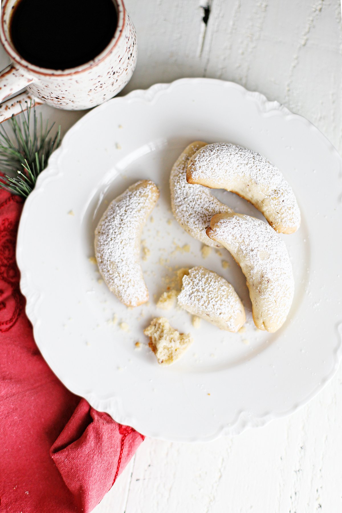 Almond Crescent Cookies (Swedish Cookies) | Good Life Eats